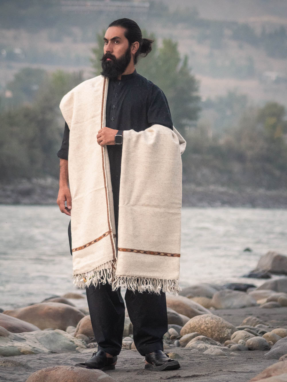 Royal Heritage Cream Color with Artistic Border Thick Shawl – Chitral Wool